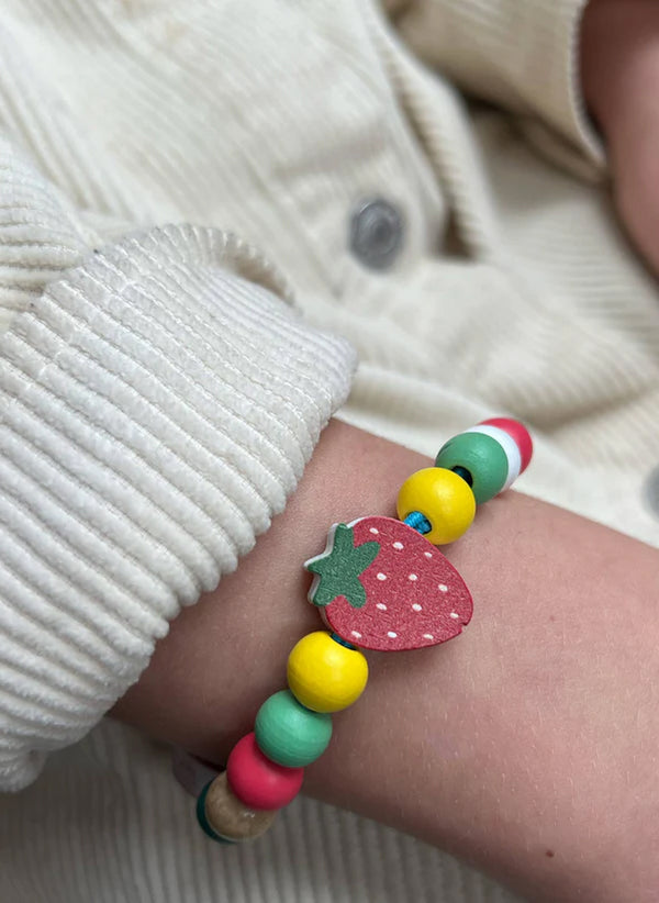 Strawberry Bracelet Gift Kit – Timo & Violet